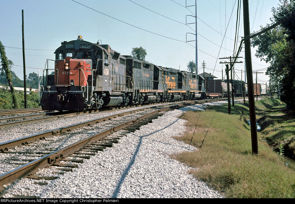 SSW 4150 Leads at East Bridge